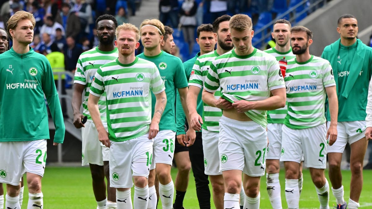 SpVgg Greuther Fürth verabschiedet zehn Spieler - kicker
