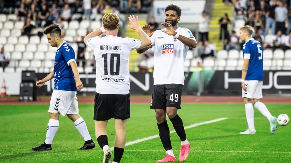 Mit Debüt-Treffer von Martinovic: Ulm im Viertelfinale - kicker