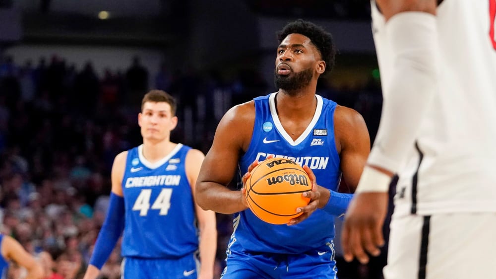 Bamberg holt Big Man Feazell - kicker