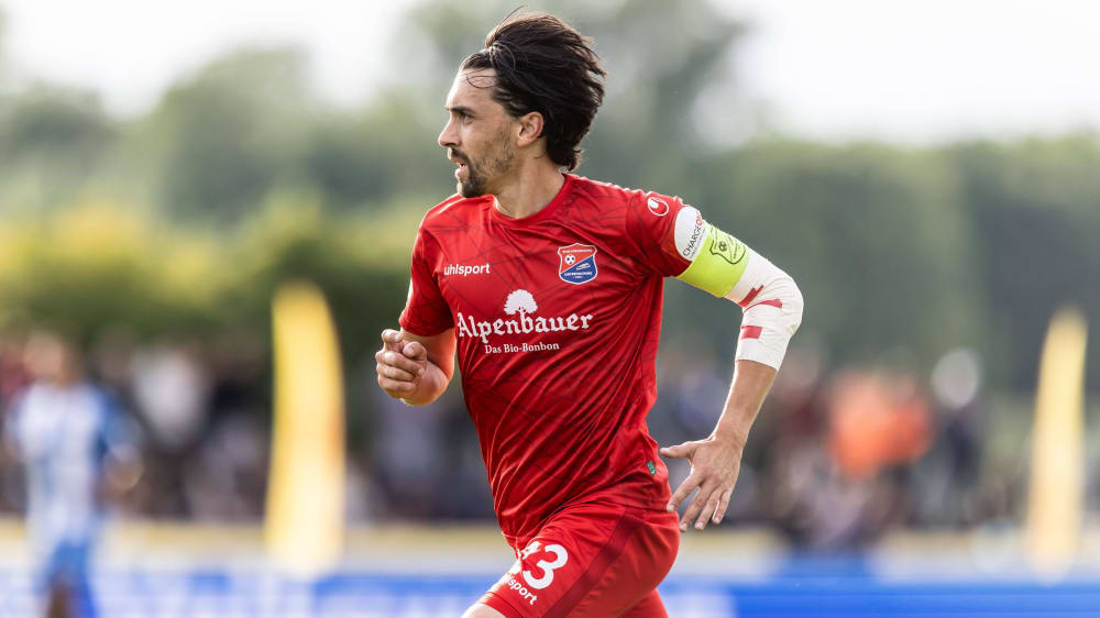 2.000 Euro pro Teilnahme: Unterhaching verlost Rückensponsor - kicker