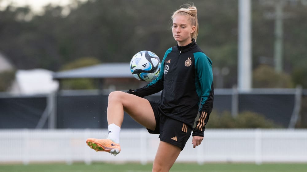 Nur eine WM-Touristin, oder mehr? Minges traumhafter Weg nach Australien - kicker