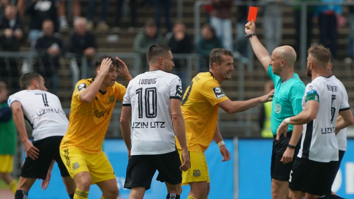 Luca Kerber fehlt dem 1. FC Saarbrücken gesperrt - kicker