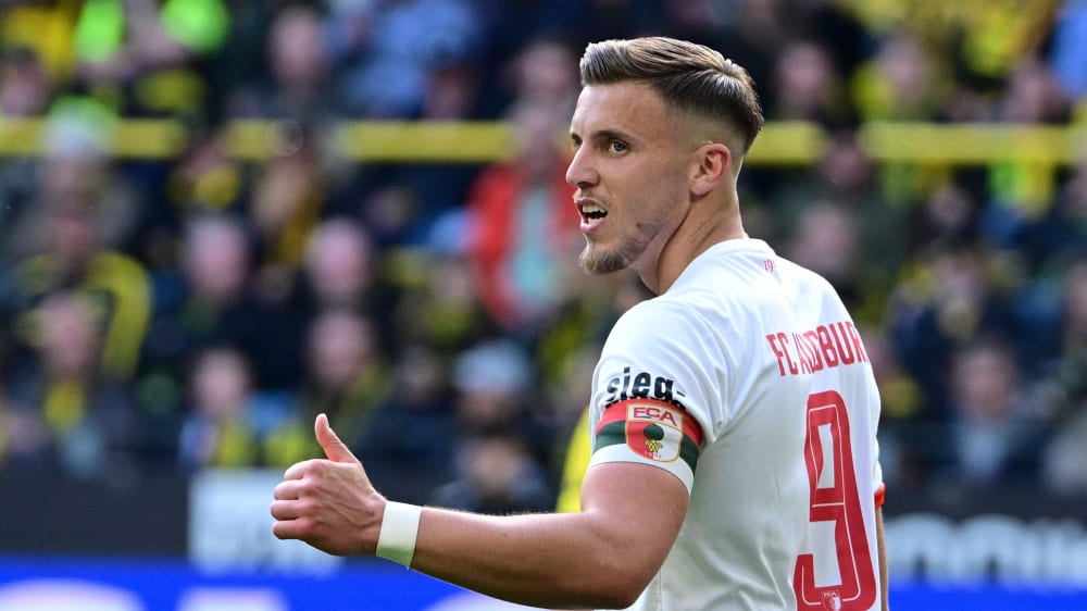 Doppelter Transfer-Rekord: VfB holt Demirovic aus Augsburg - kicker