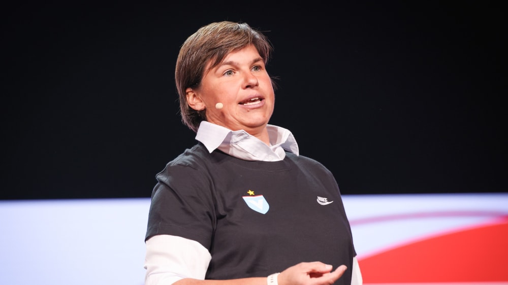 Hingst verlässt den DFB - Voller Fokus auf Viktoria-Frauen - kicker