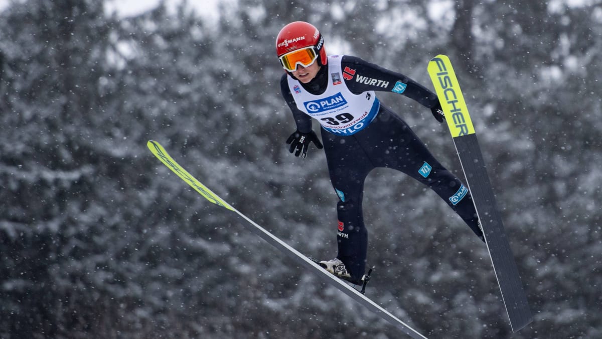 Geiger und Althaus führen Skisprung-Mixed-Team auf Platz drei - kicker