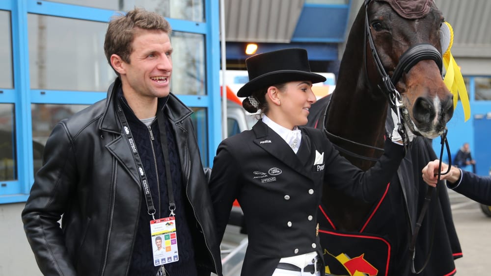 Pferdesport, Dressur: Lisa Müller bezwingt Isabell Werth - Thomas ...
