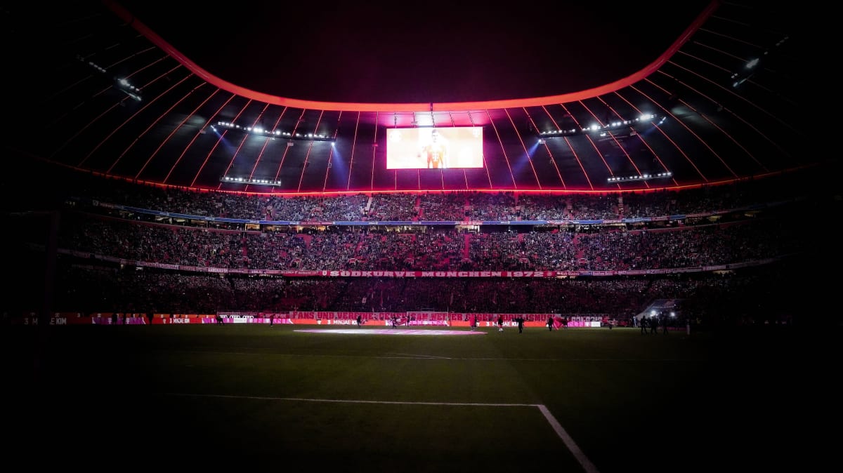 UEFA verhängt harte Strafen gegen Bayern- und Frankfurt-Fans - kicker