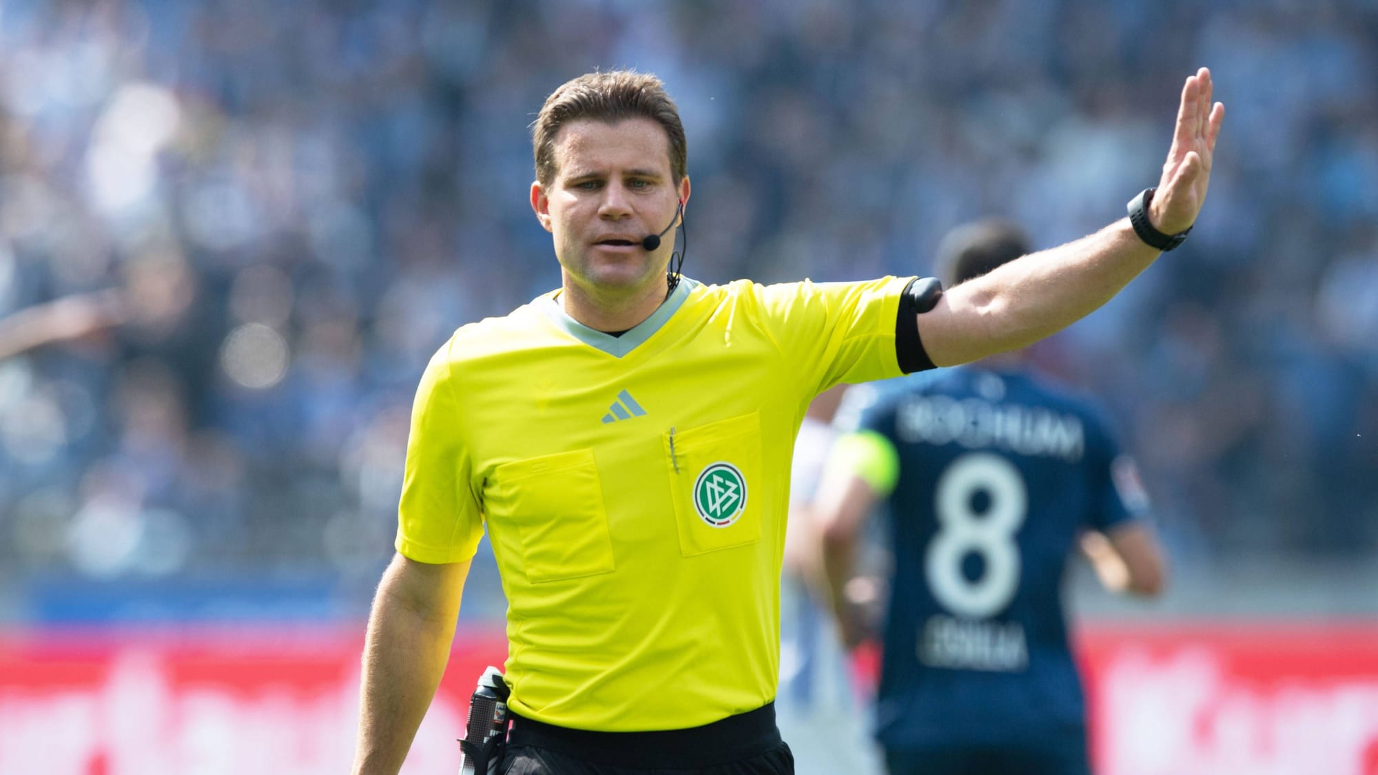 Diese 24 Schiedsrichter pfeifen 2023/24 in der Bundesliga - kicker