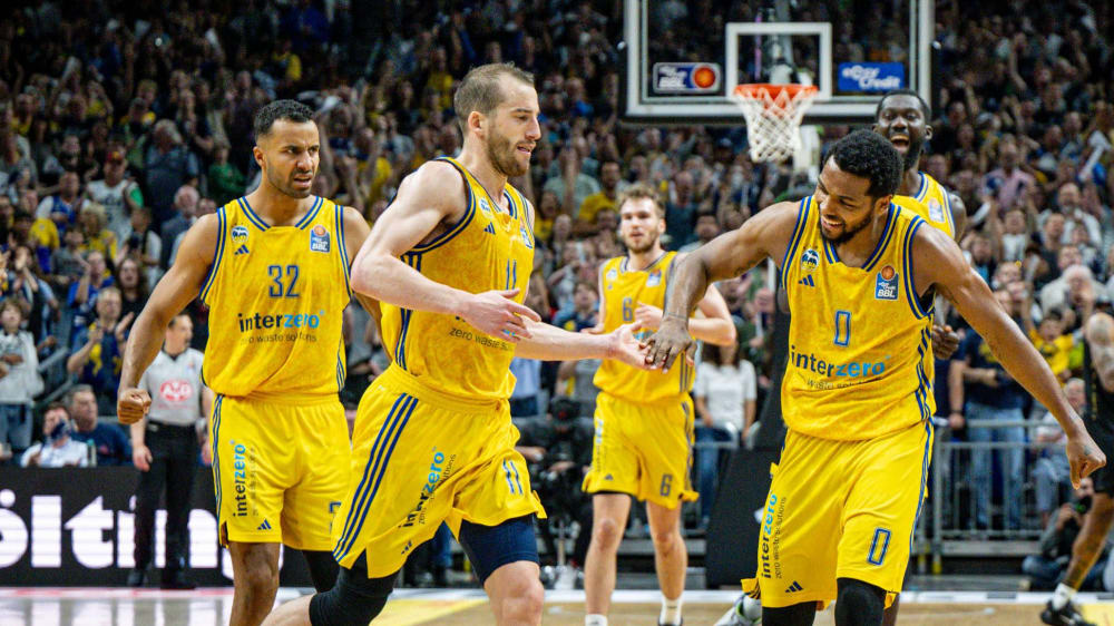 Alba Berlin dreht auf und folgt Bayern ins BBL-Finale - kicker