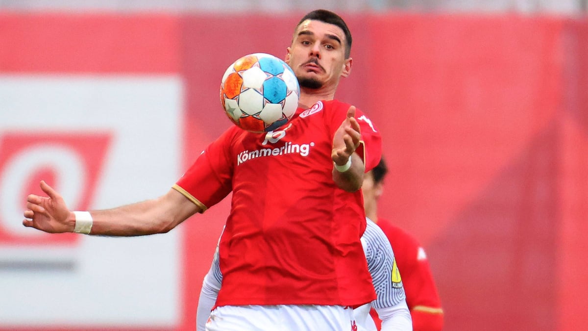 Neuzugang fix: Jahn Regensburg verpflichtet Rasim Bulic - kicker