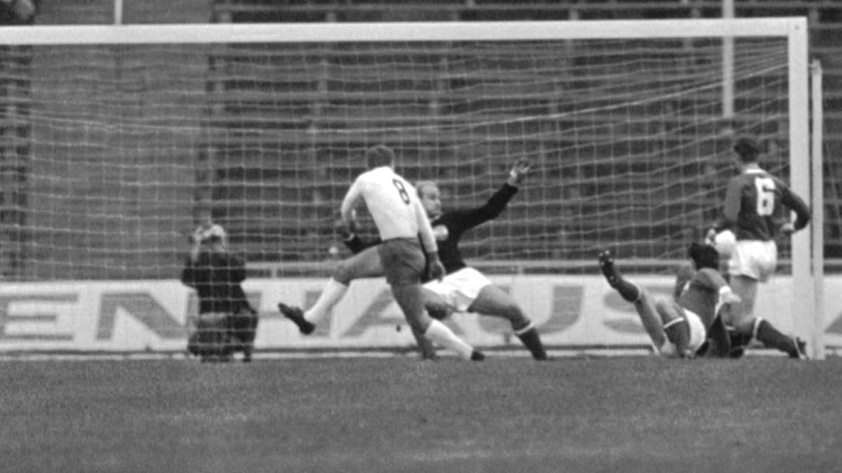 Vom Rekordmann zum kicker-Redakteur: Nöldner schießt sich in die Geschichtsbücher - kicker