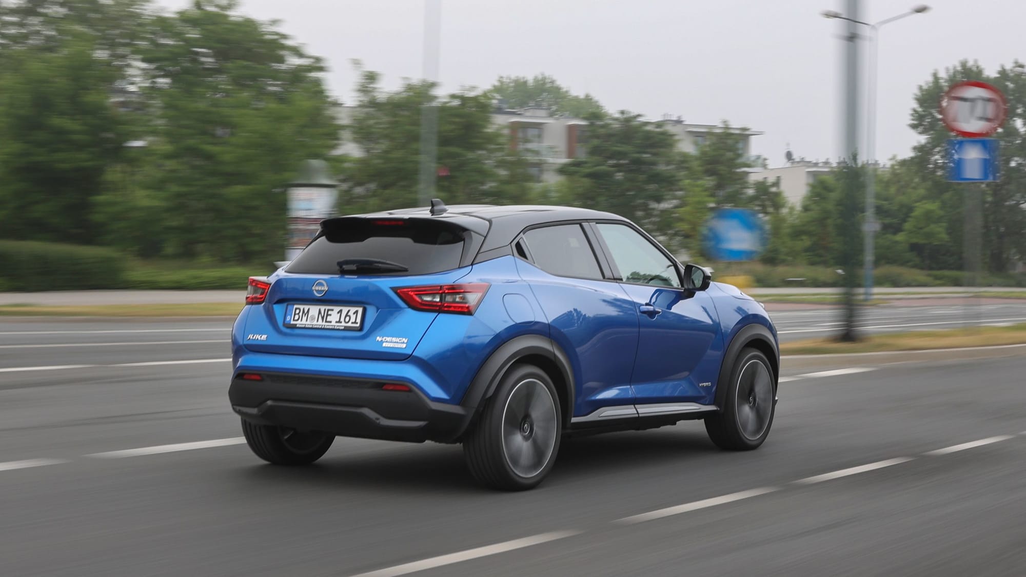 Nissan Juke Hybrid: Elektrische Unterstützung für den Mini-Crossover ...