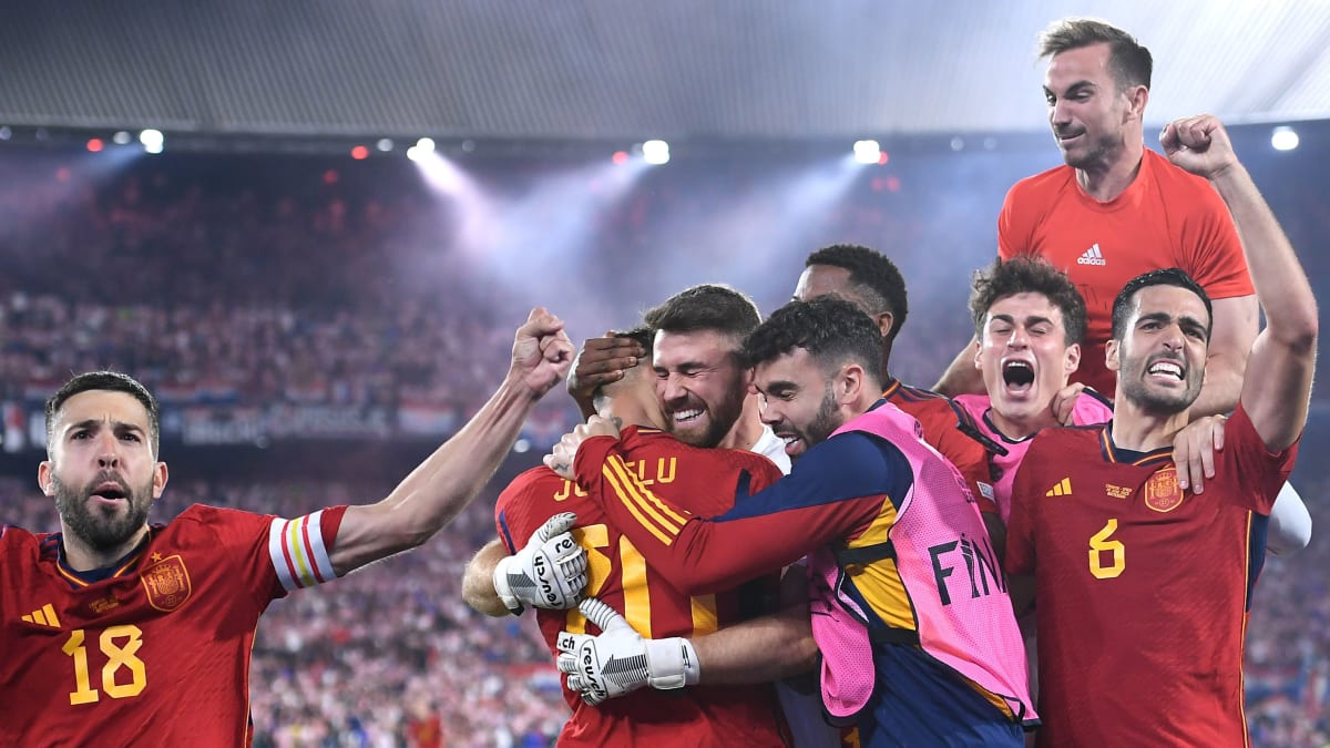 Spanien gewinnt Nations League im Elfmeterschießen 5:4 - kicker