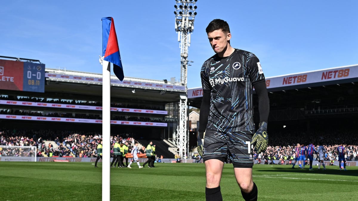 Horror-Foul an Mateta: Roberts für sechs Spiele gesperrt - kicker