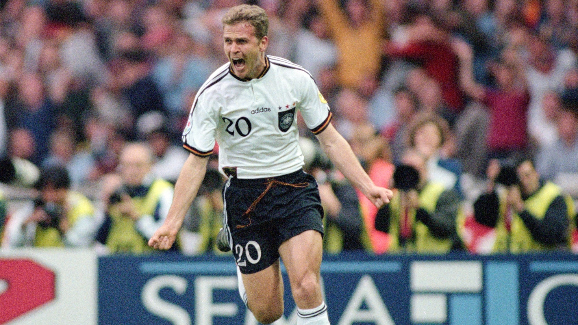 Free Billy und Goldjunge Bierhoff: Unvergessliche Wembley-Spiele - kicker