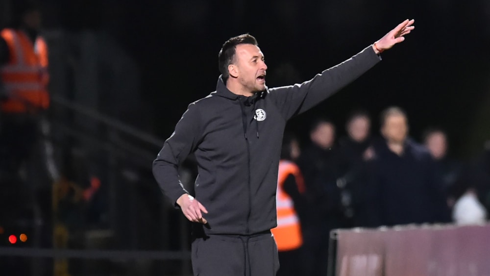 Dabrowski nimmt Spieler nach Fangesängen in Schutz: "Sie wollen!" - kicker