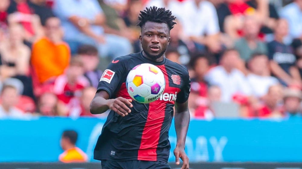 Tapsoba verlängert bis 2028 bei Bayer Leverkusen - kicker