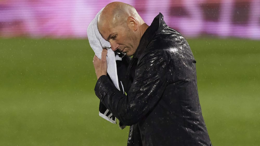 Zidane : That S Not Football Zidane Says After Real Fail To Win On Snow ...