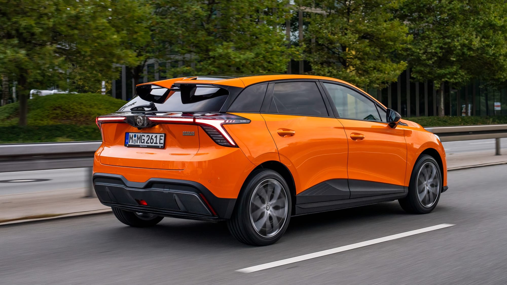 MG4 Electric: Mehr Reichweite - und eine Dosis GTI-Feeling! - kicker