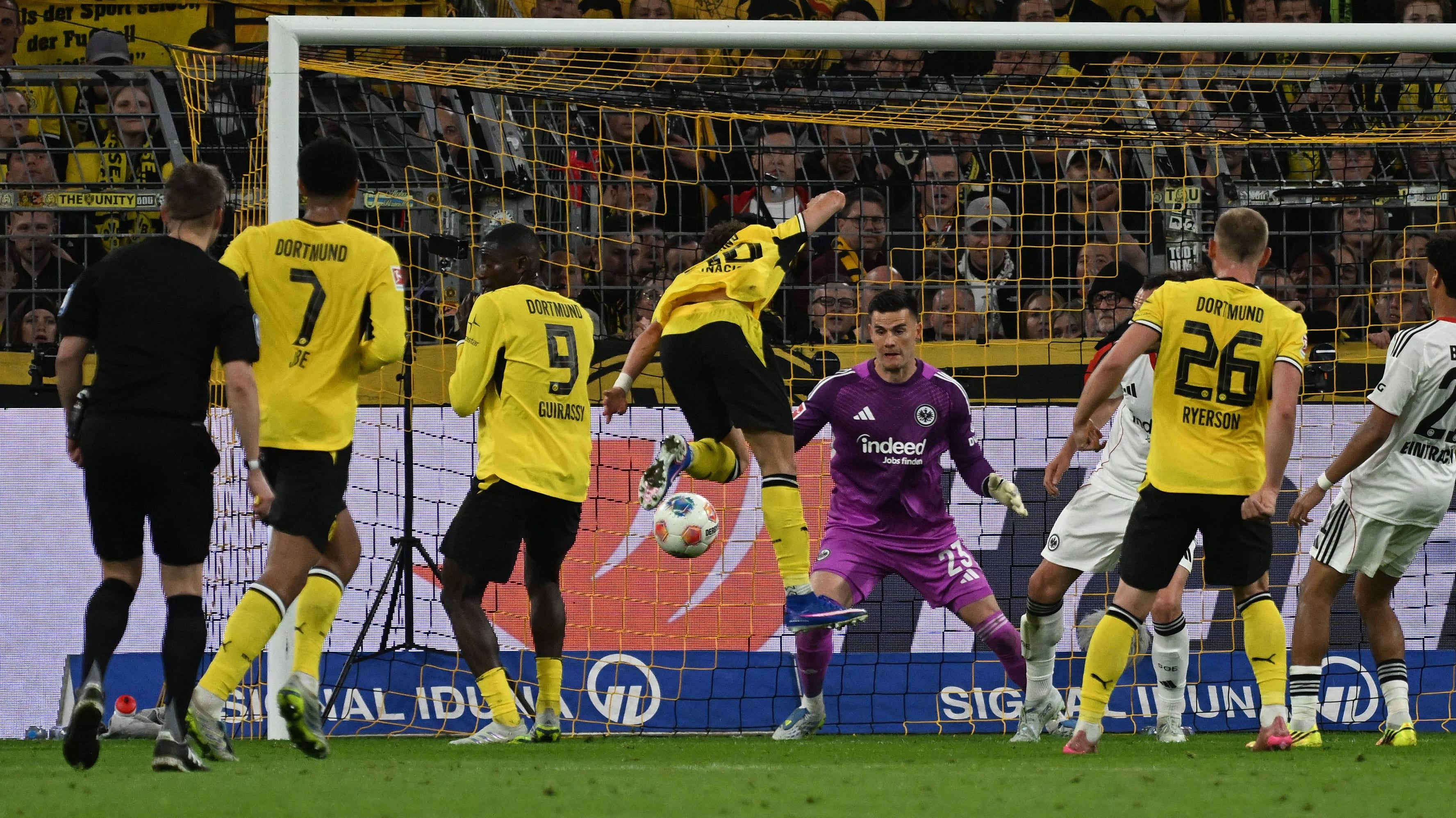 Liveticker | Borussia Dortmund - Eintracht Frankfurt 3:2 | 33. Spieltag ...