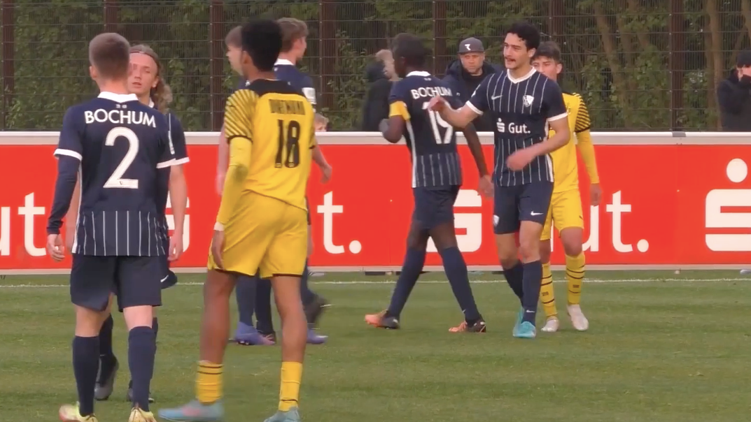 Paris Brunner | Borussia Dortmund | B-Junioren-Bundesliga West | 2022/ ...