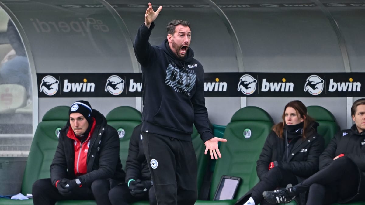 DSC-Coach Kniat: "Das nervt mich brutal" - kicker