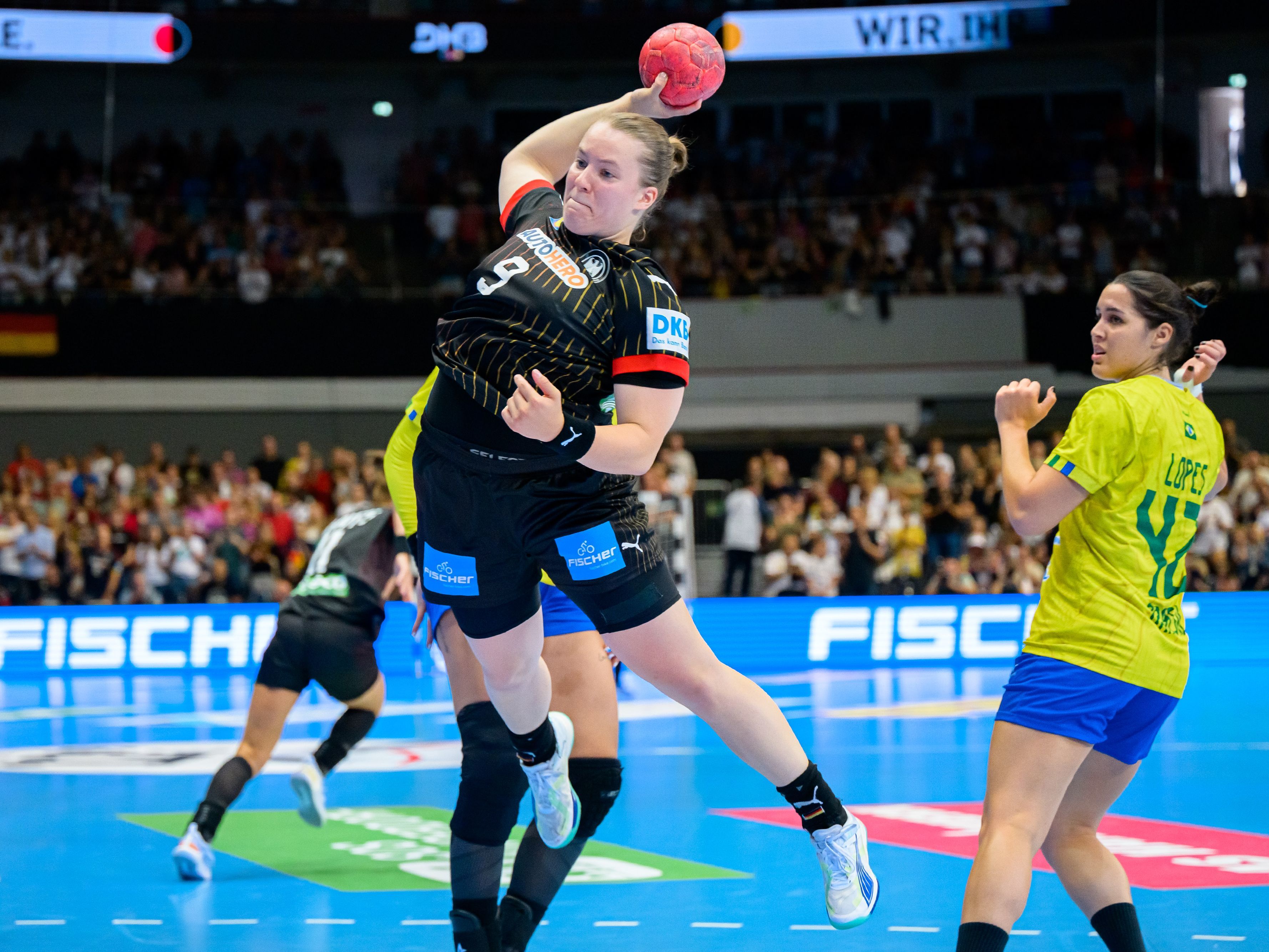 "Können alles und haben das oft genug bewiesen": DHB-Handballerin Lisa ...