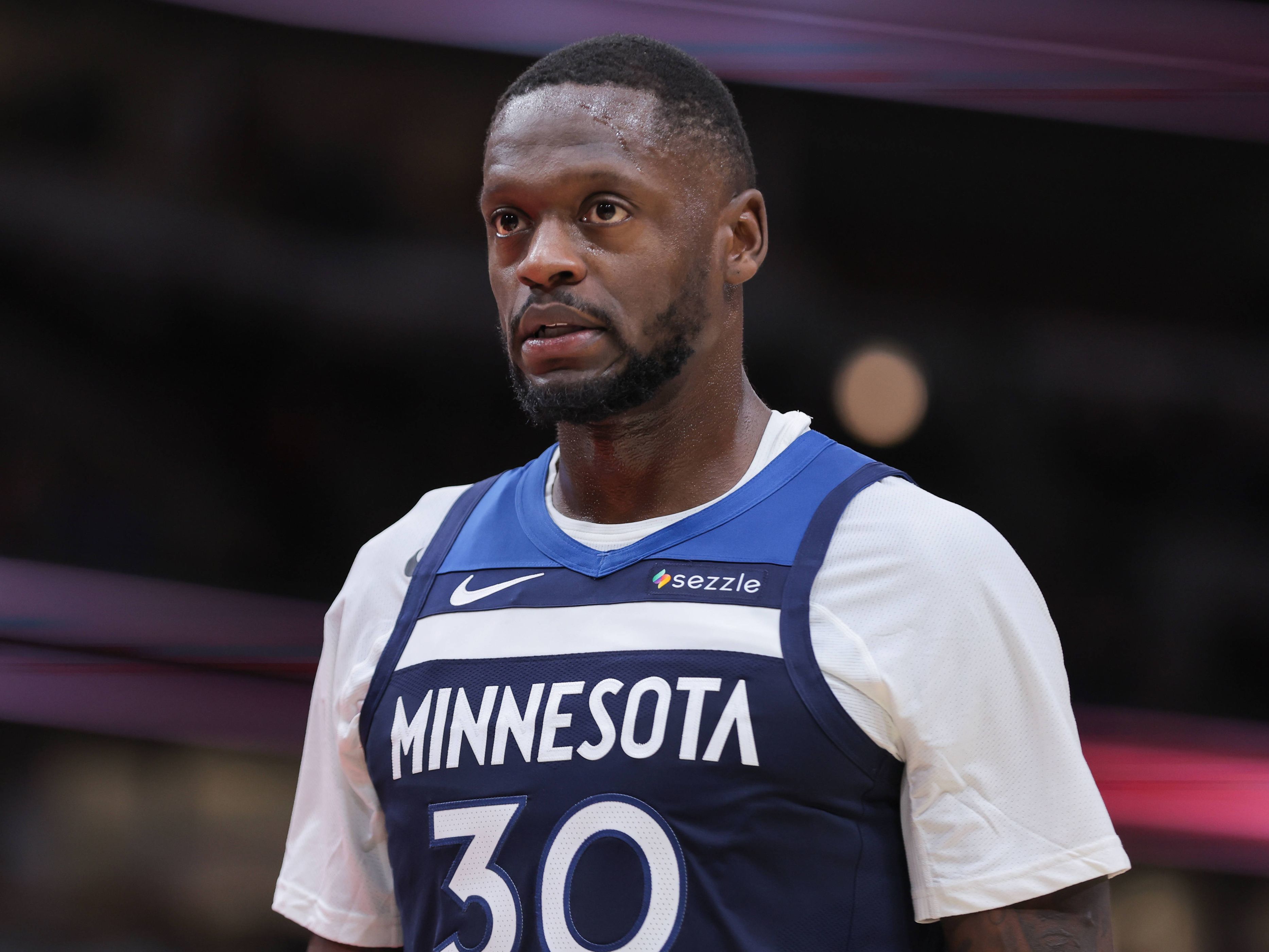 NBA: "Man lebt und stirbt mit jedem Wurf": Randle rechnet mit Zeit bei ...