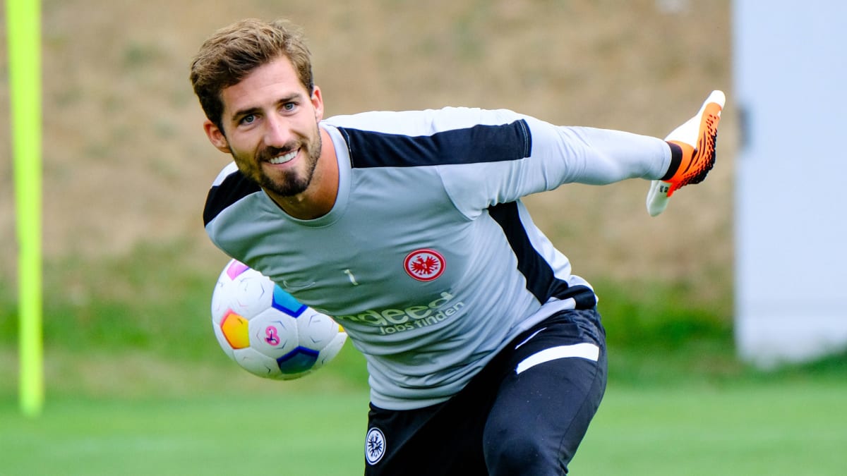 Der Torwart: Aufgaben der Position beim Fußball - kicker