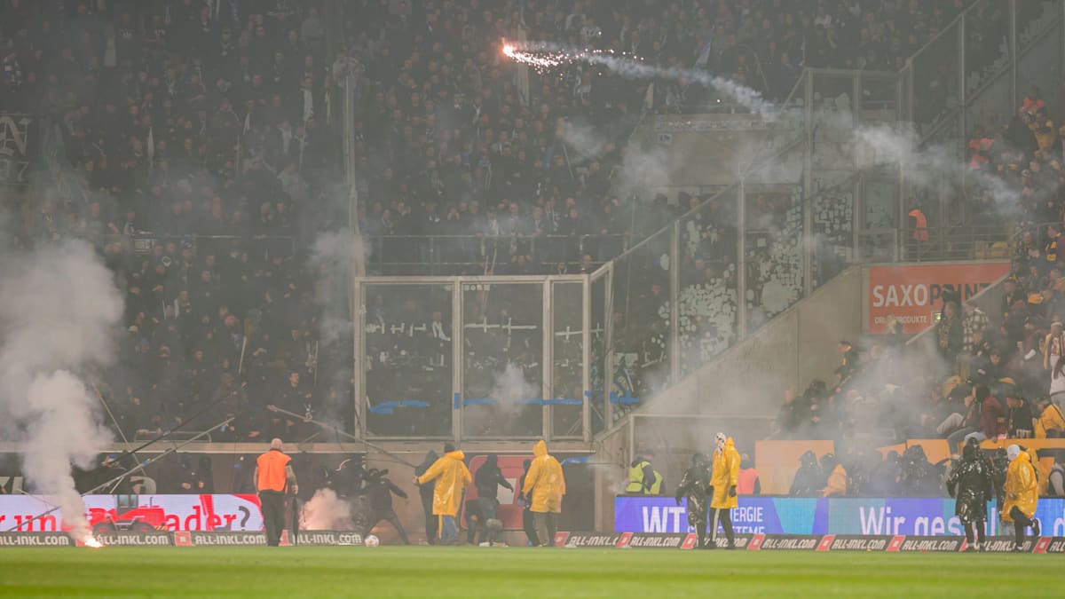 Geldstrafe und Zuschauer-Teilausschluss für Dynamo und Hertha - kicker