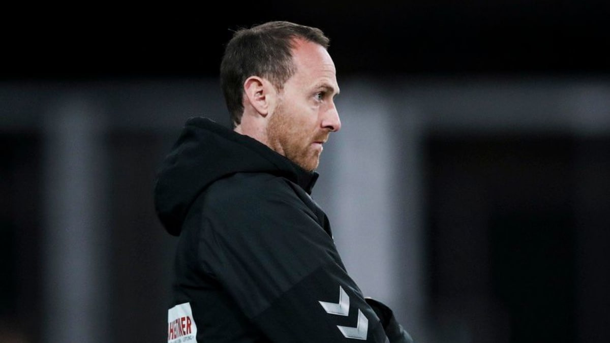 Heinle: "Wir wollen mit dem Ball etwas anfangen können und nicht ...