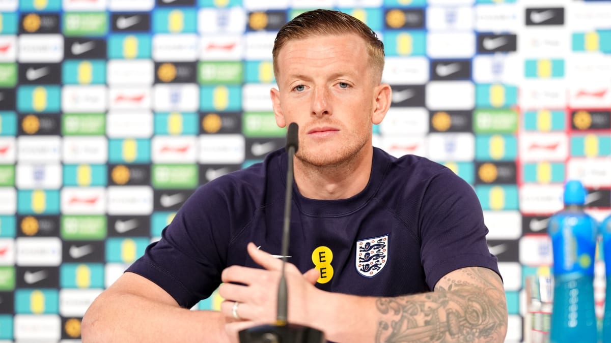Pickford über Neuer: "Mit 38 immer noch auf Top-Niveau" | "Einer der ...