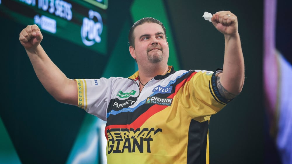 Darts-WM: Deutsches Duo spielt am Abend ums Achtelfinale - kicker
