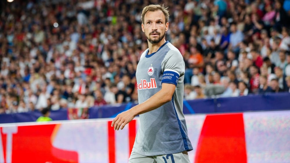 Rekordmann Ulmer feiert seinen 400. Bundesliga-Einsatz - kicker