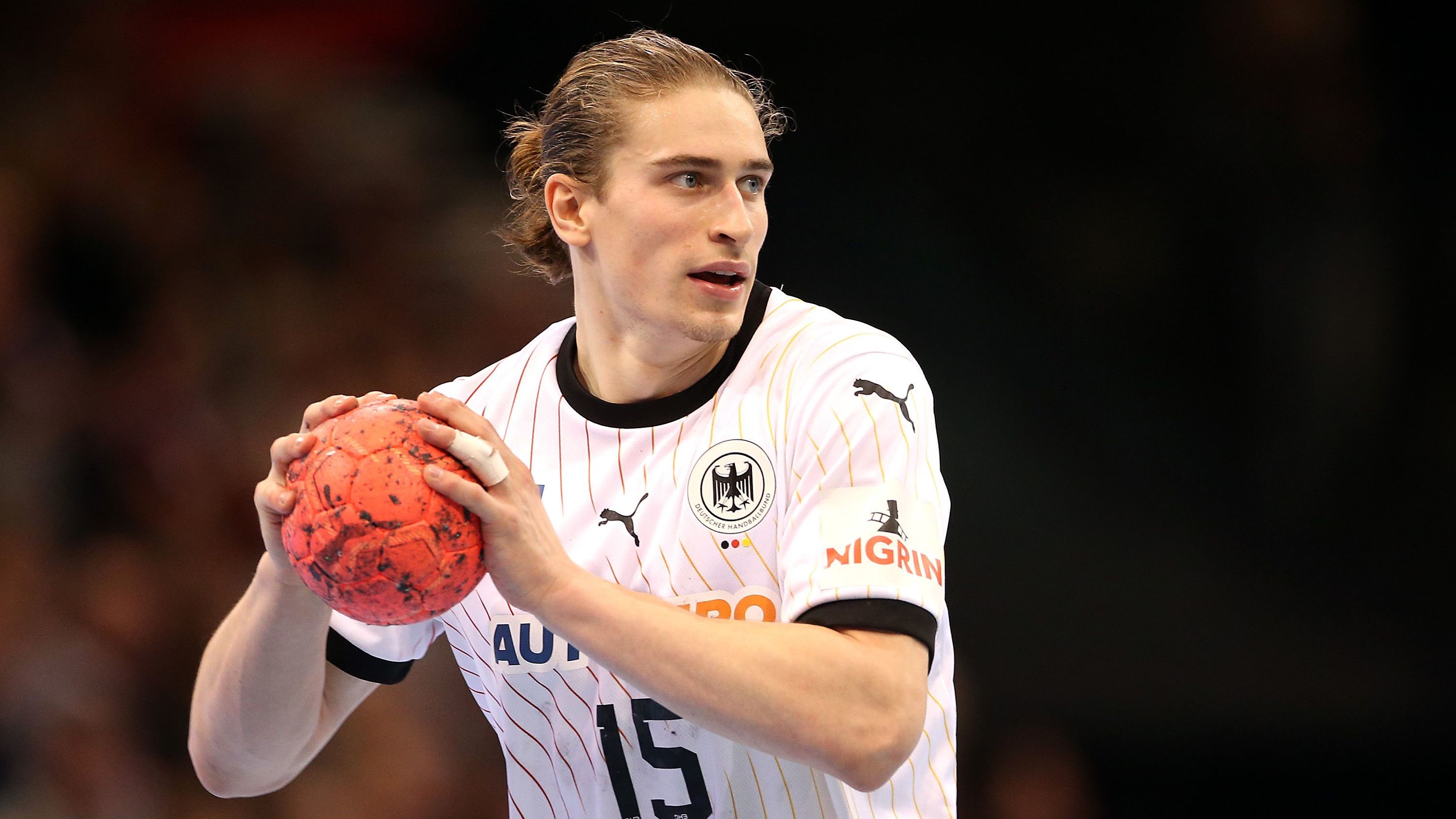 Handball | Timo Kastening stellt das deutsche EM-Team vor - kicker