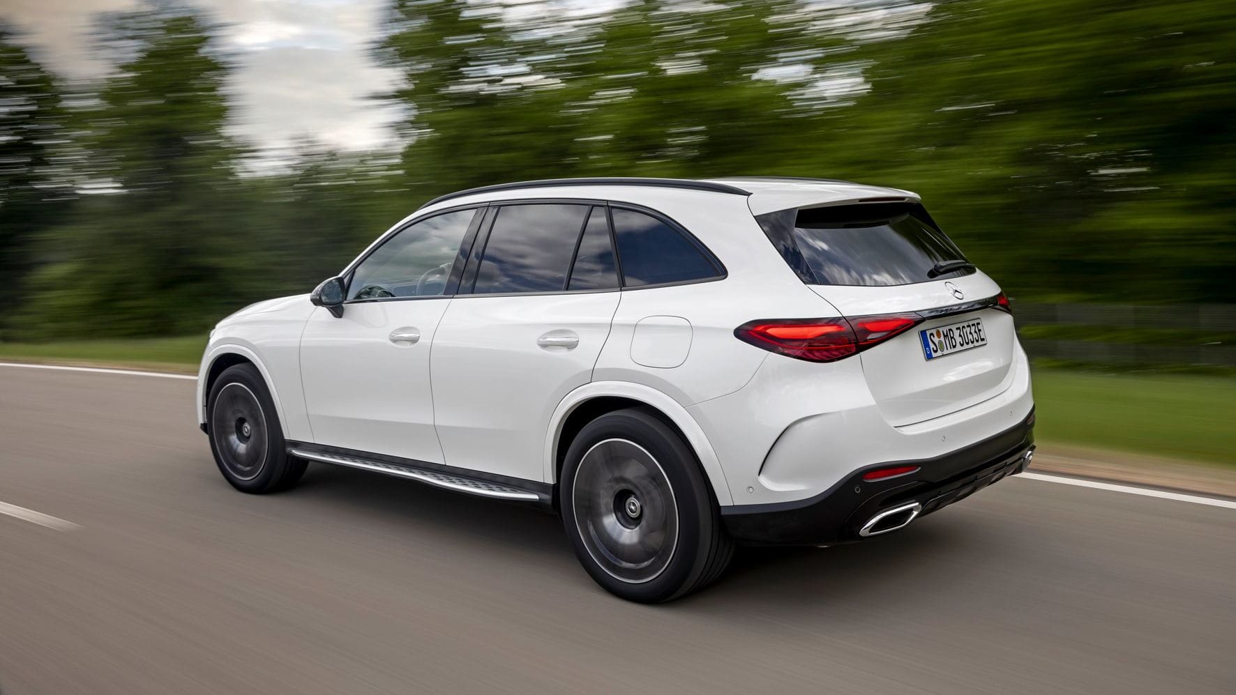 Mercedes GLC 400e Matic: Der reichweitenstarke Plug-in-Hybrid in ...