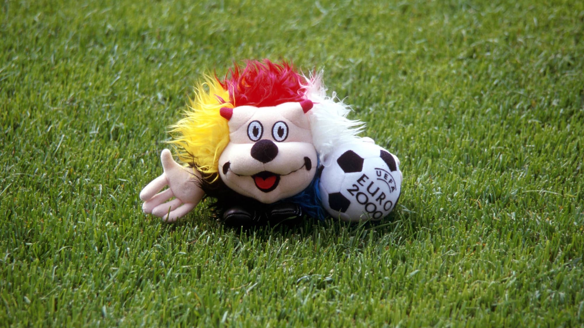 Mit Pinocchio ging es los: Alle EM-Maskottchen seit 1980 - kicker
