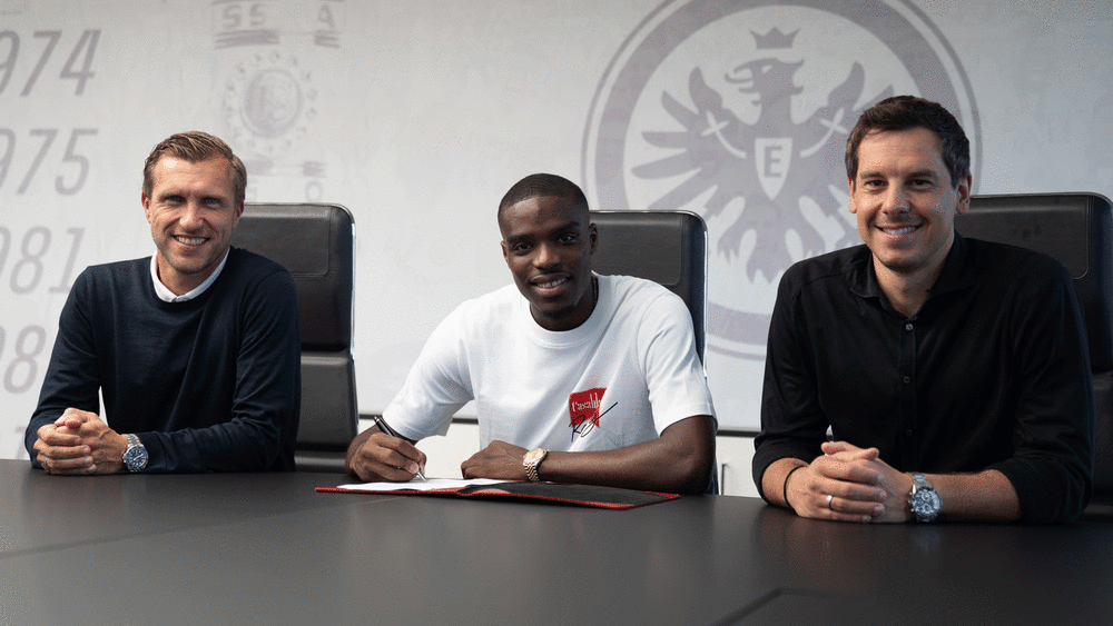 Eintracht Frankfurt holt Niels Nkounkou aus Saint-Etienne - kicker