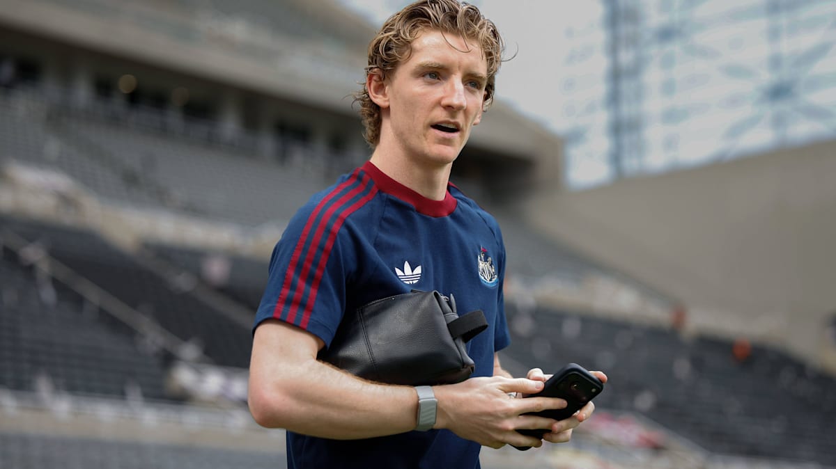 Offiziell: Bayern-Kandidat Gordon verstärkt Flicks Barcelona - kicker