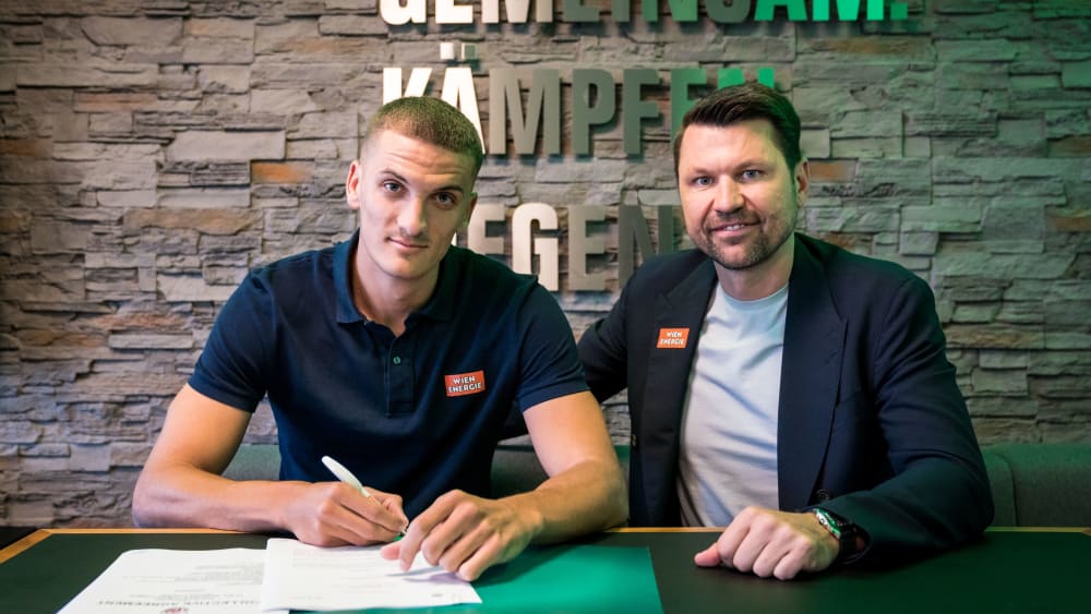 Vertrag bis 2026: Rapid präsentiert neuen Abwehrchef Cvetkovic - kicker
