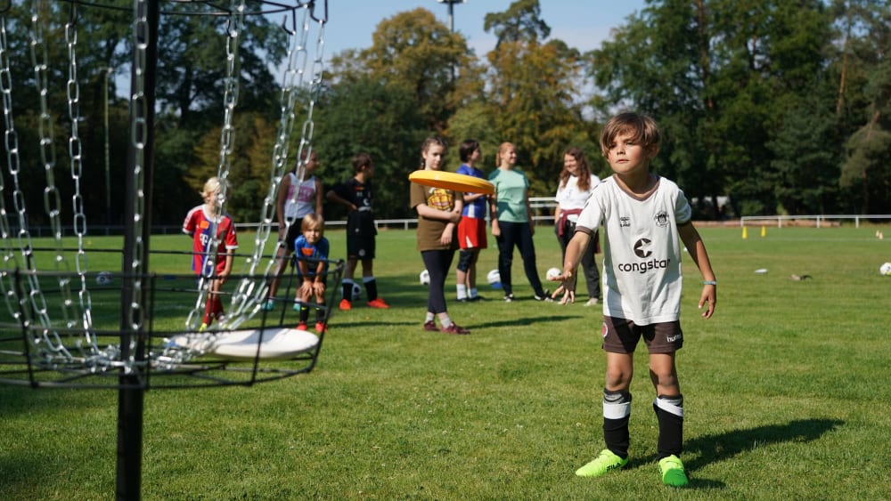 Discgolf: Golf mit einer Frisbee - kicker