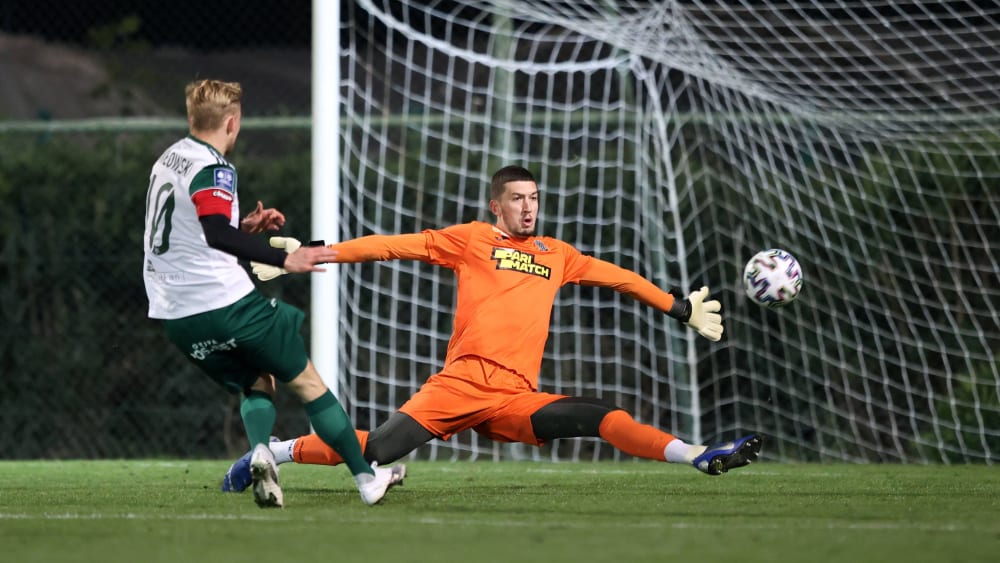 Kjell Scherpen und die größten Riesen des Fußballs - kicker