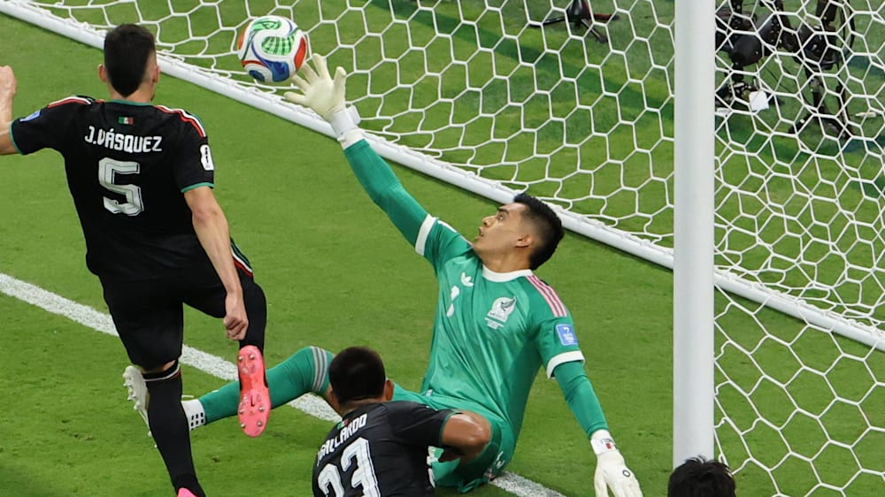 WM 2026: Mexiko feiert die "pure Reaktion" von Keeper Rangel - kicker
