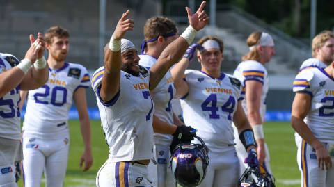 kicker.tv | Highlights - Interviews und Hintergründe - kicker