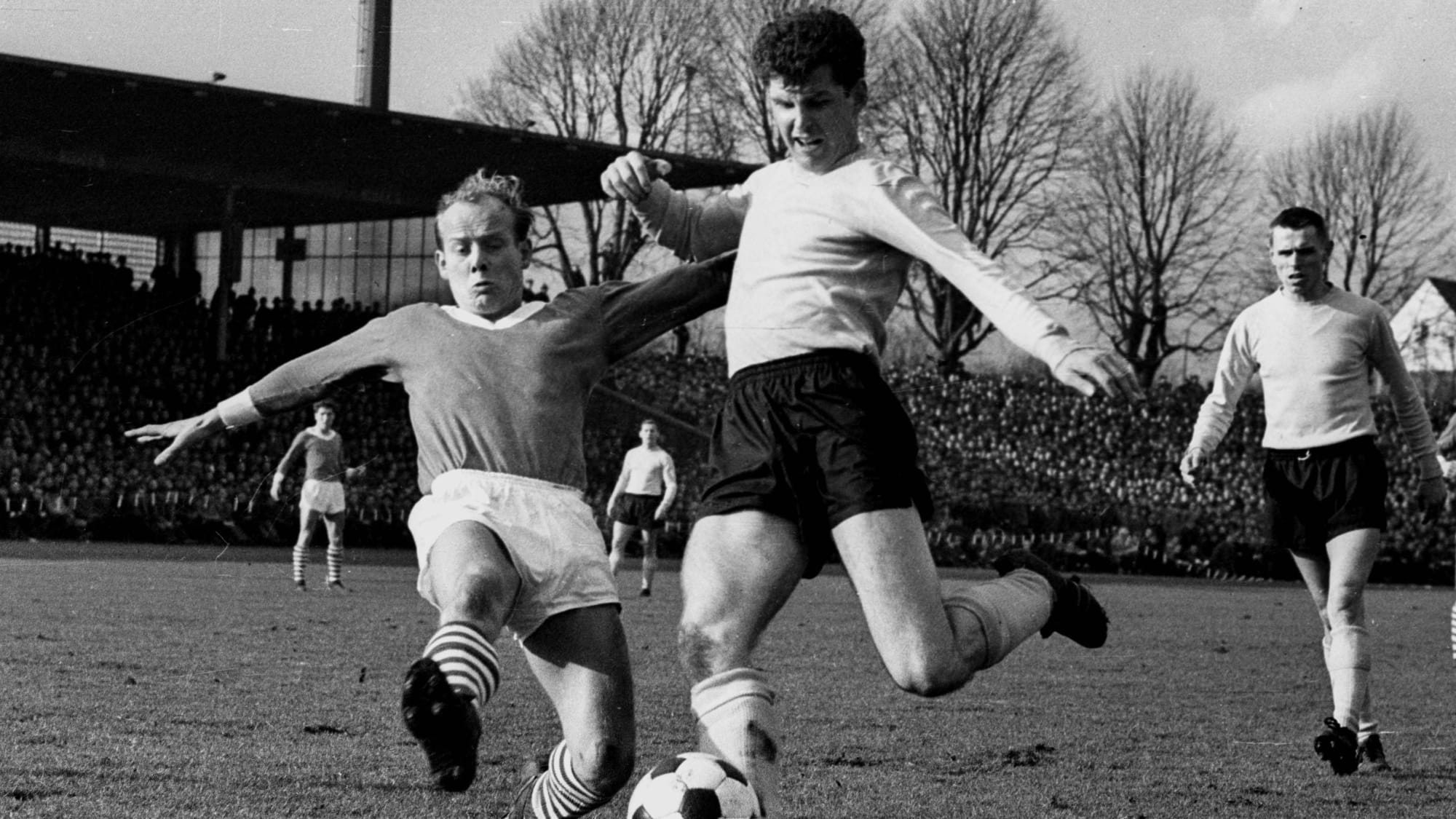 Vor dem 100. Bundesligaduell: 14 Fakten zum Revierderby - kicker