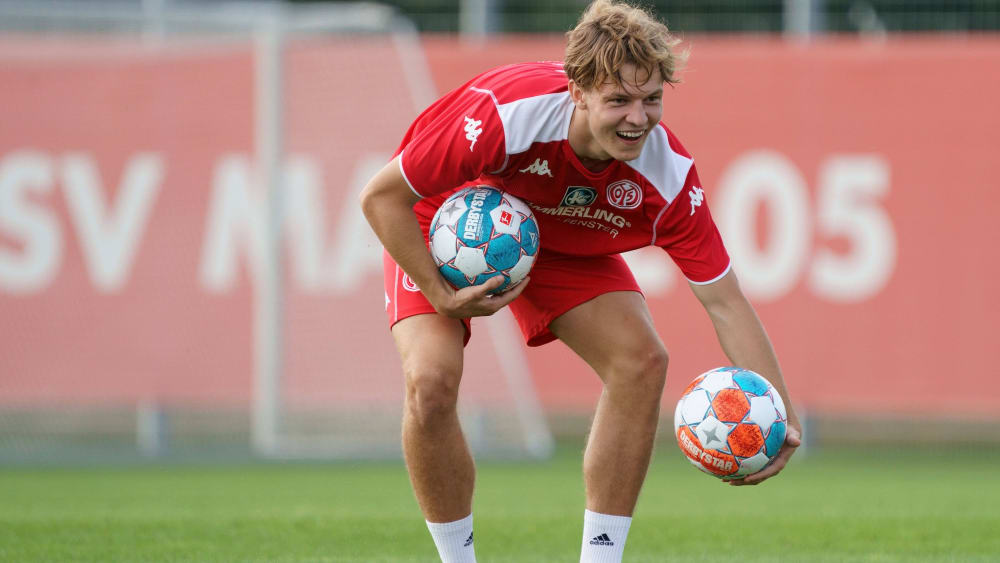 Innenverteidiger-Not in Mainz: David Nemeth in Wartestellung - kicker