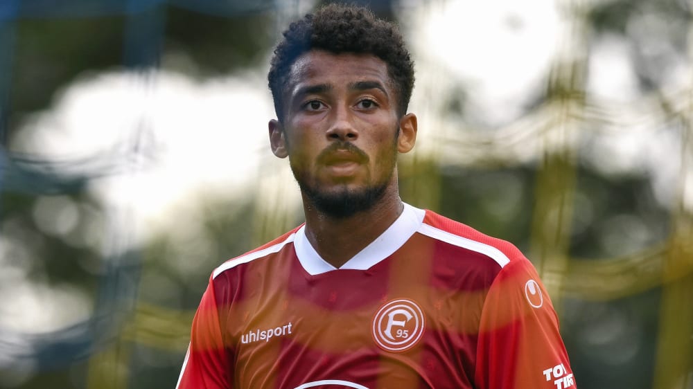 Düsseldorf: Emmanuel Iyoha am Pfeifferschen Drüsenfieber erkrankt - kicker