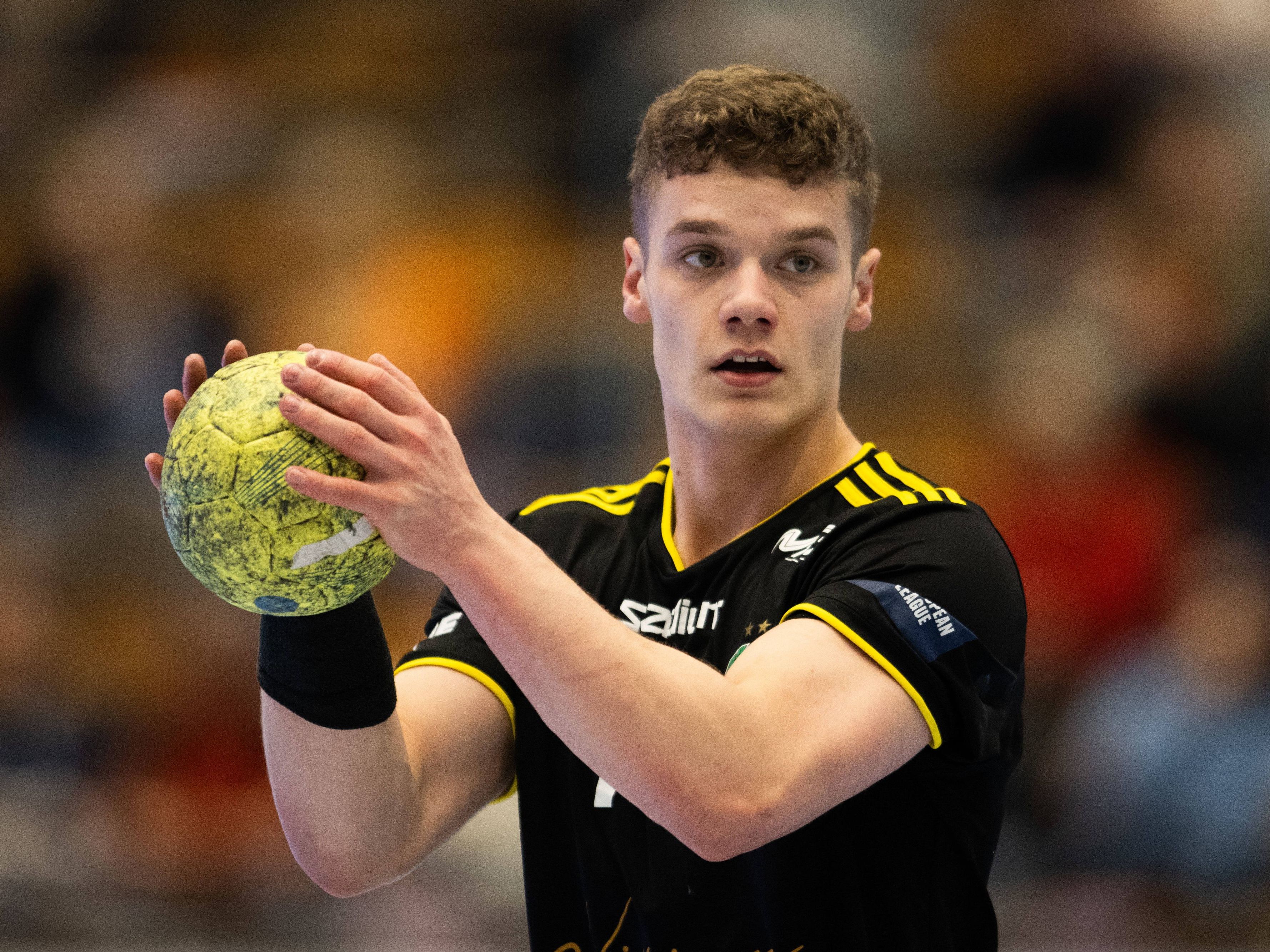 "Der beste 19-jährige Handballer der Welt": GOG verpflichtet Oli Mittun ...