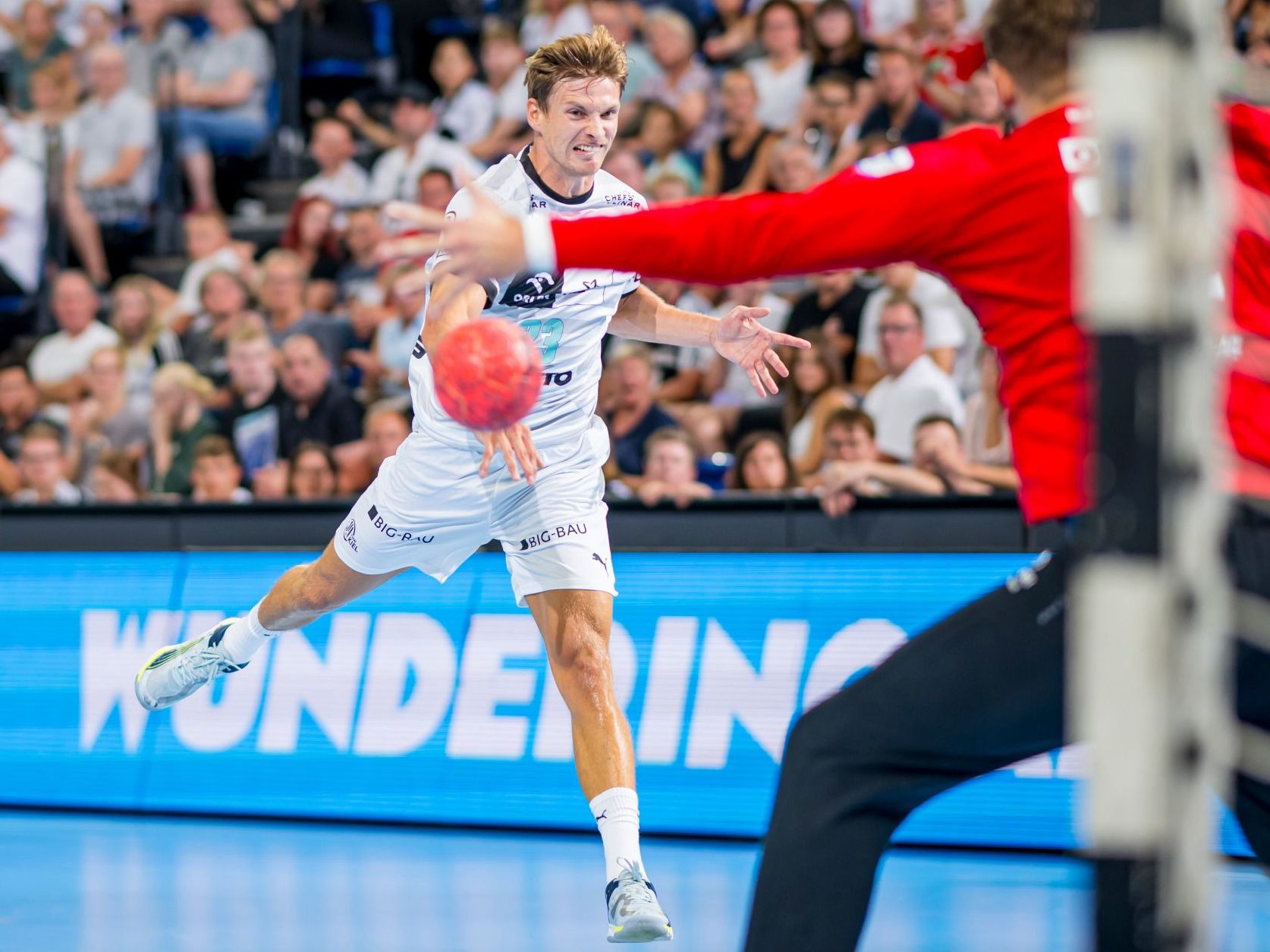 Rune Dahmke über den Einsatz von Harz | Handball-World