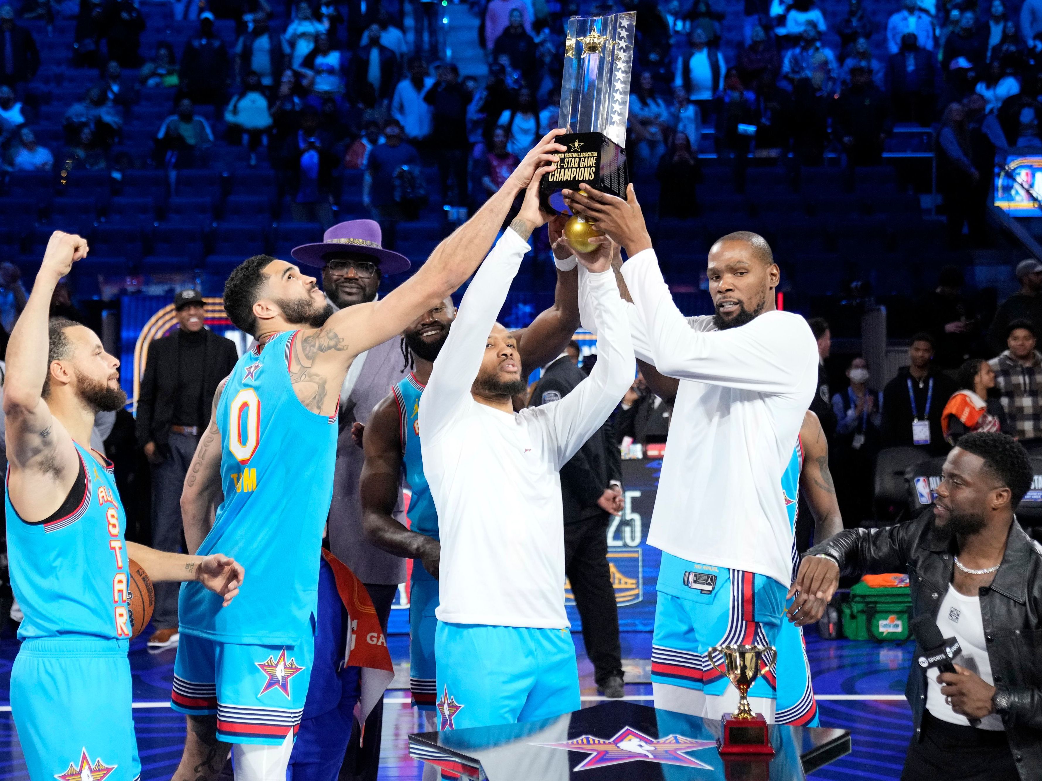 NBA - Die OGs triumphieren: Team Shaq gewinnt All-Star-Turnier - Curry erneut MVP | basketball-world